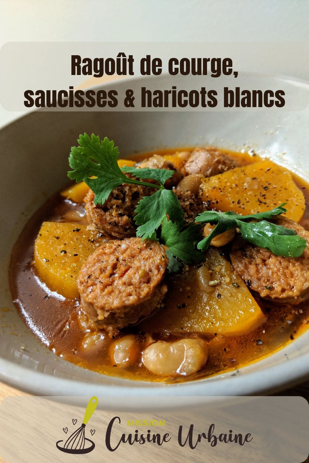 Ragoût de courge aux saucisses et haricots blancs