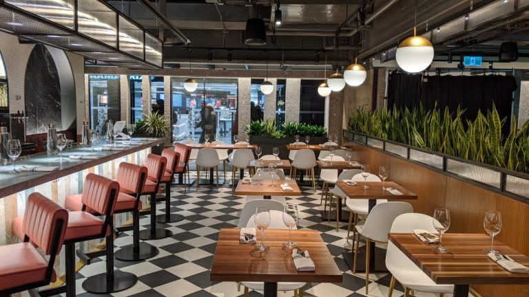 Le Cathcart et Biergarten. Véritable oasis au centre-ville de Montréal